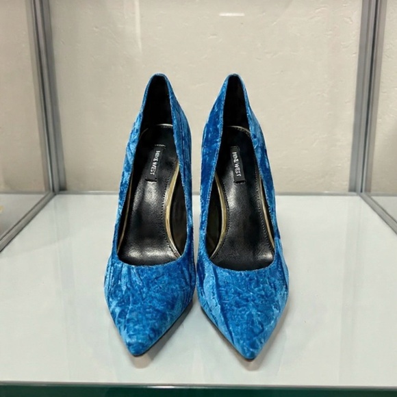 Nine West | Shoes | Nine West Vibrant Blue Textured Heels Nwob | Poshmark